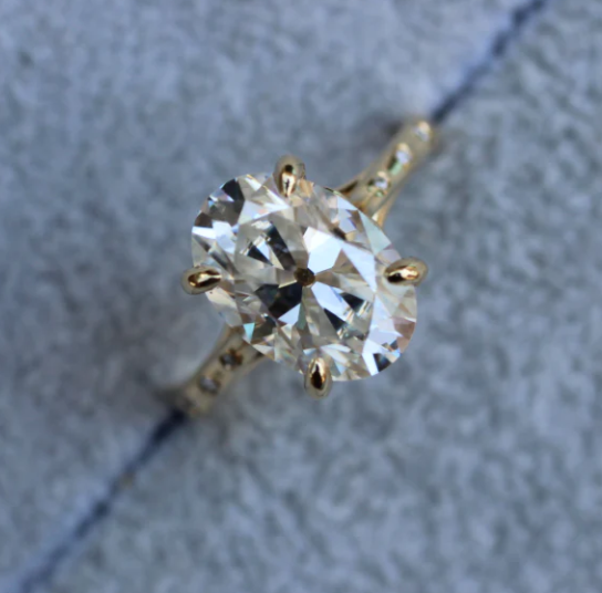 Oval Diamond Engagement Ring Design Features – MMR